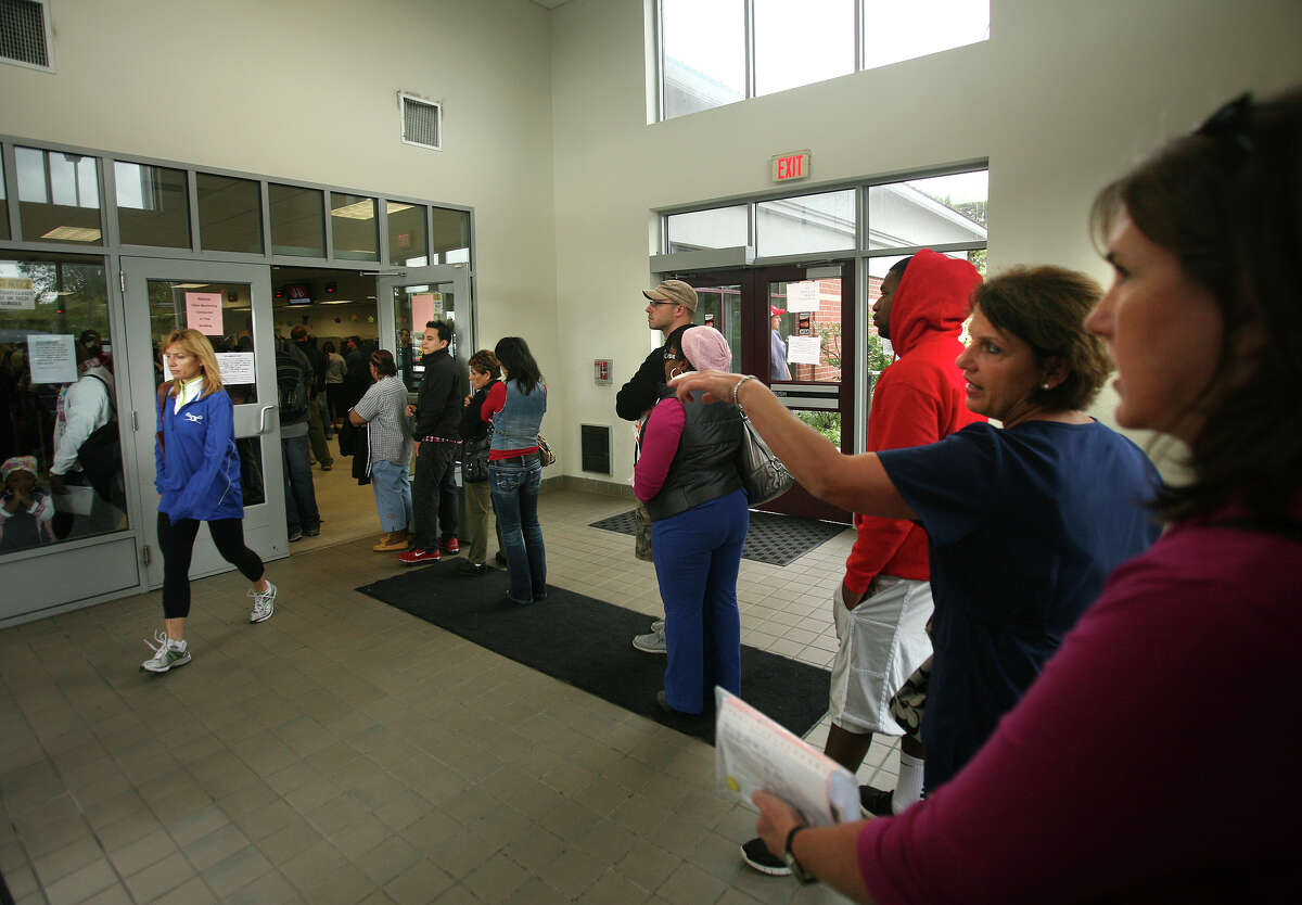 DMV offices to close 1 week in August
