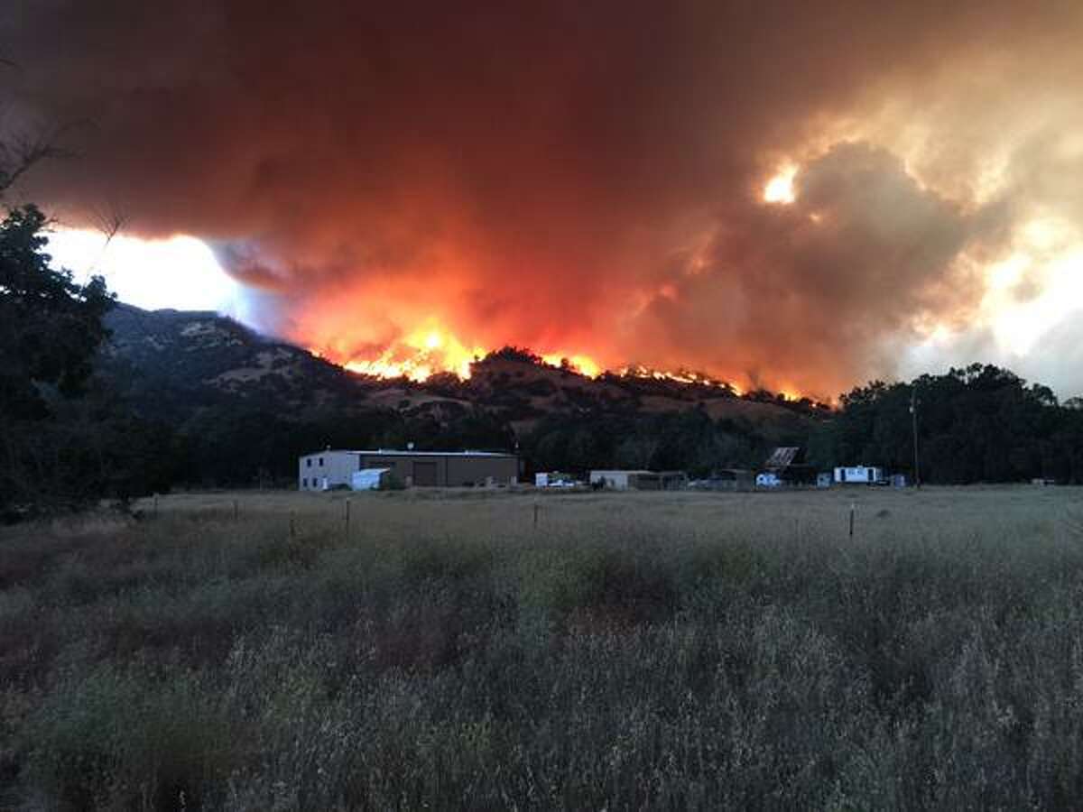 Lake Berryessa fire up to 6,700 acres — ‘There was this big mushroom cloud’