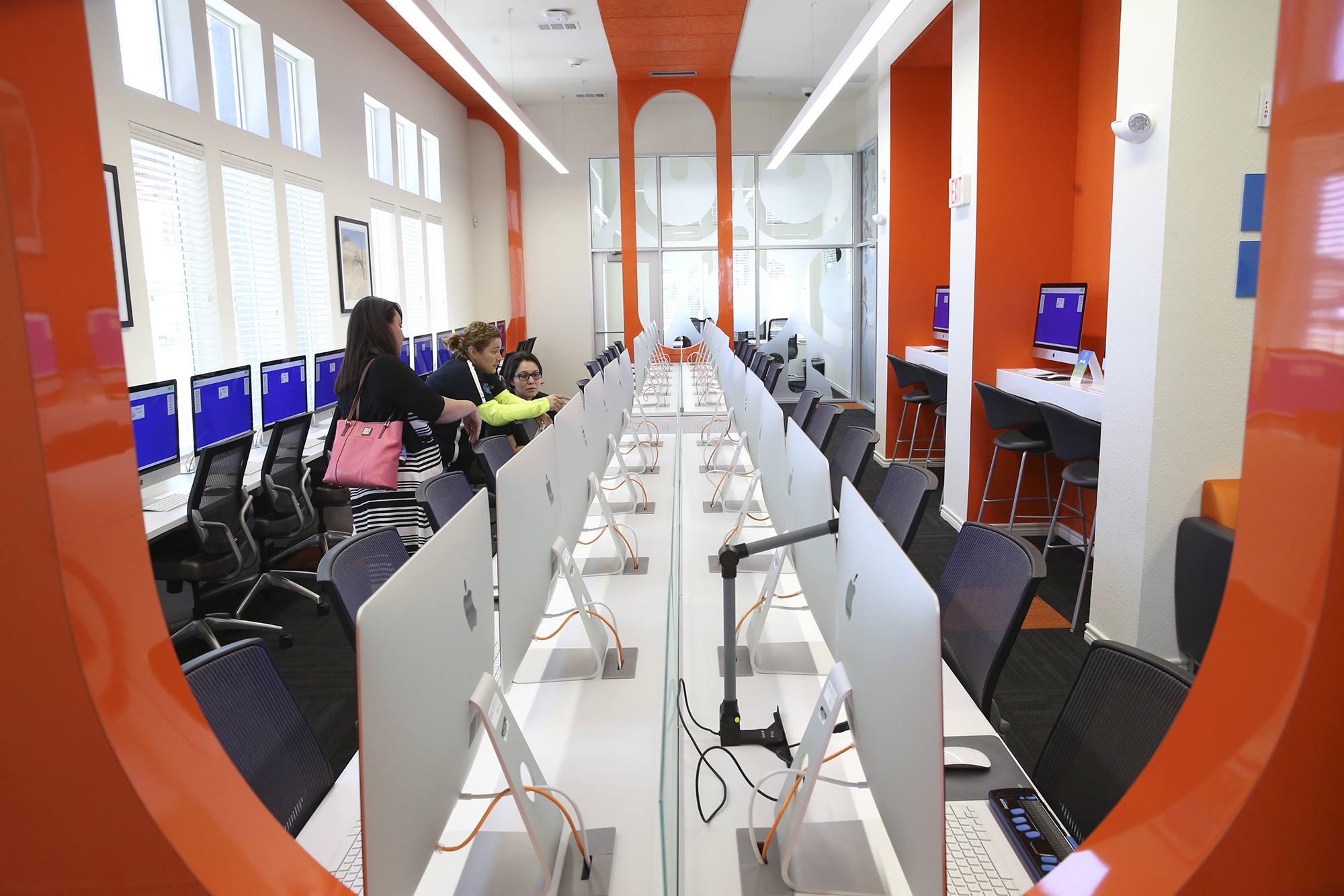 Housing project to get high-tech public library