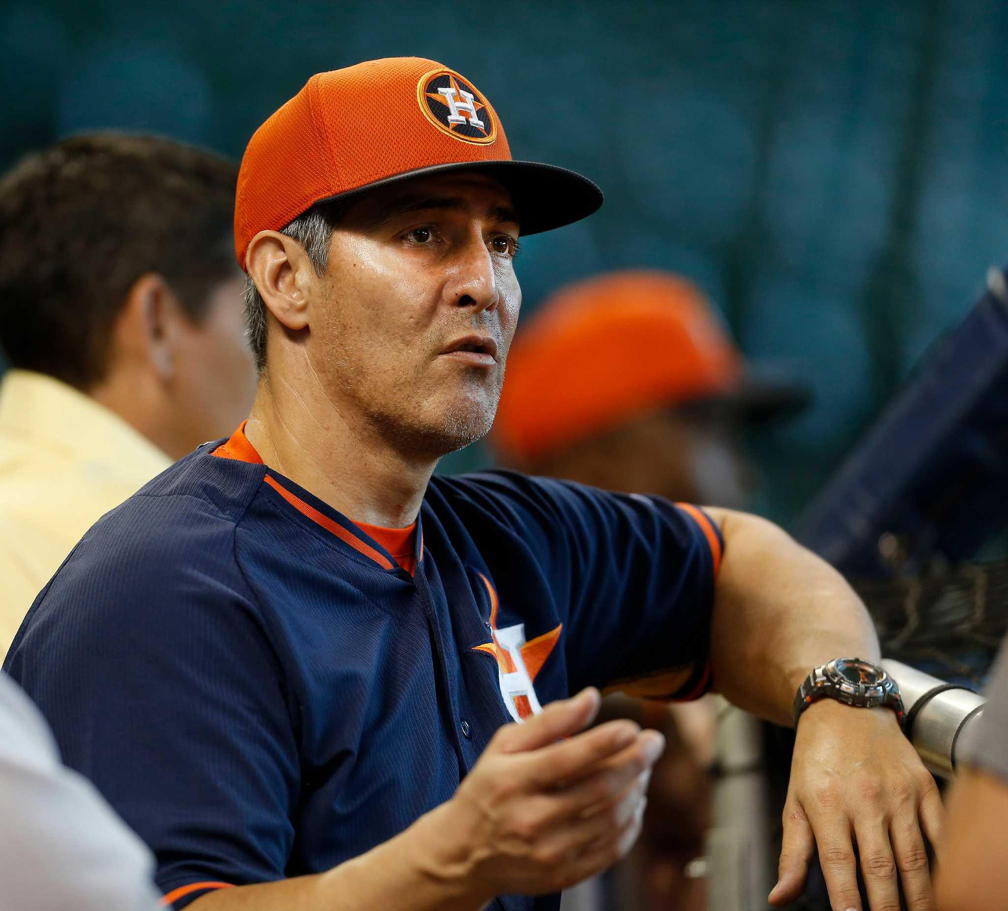Astros coach Alan Zinter's love affair with baseball long and deep