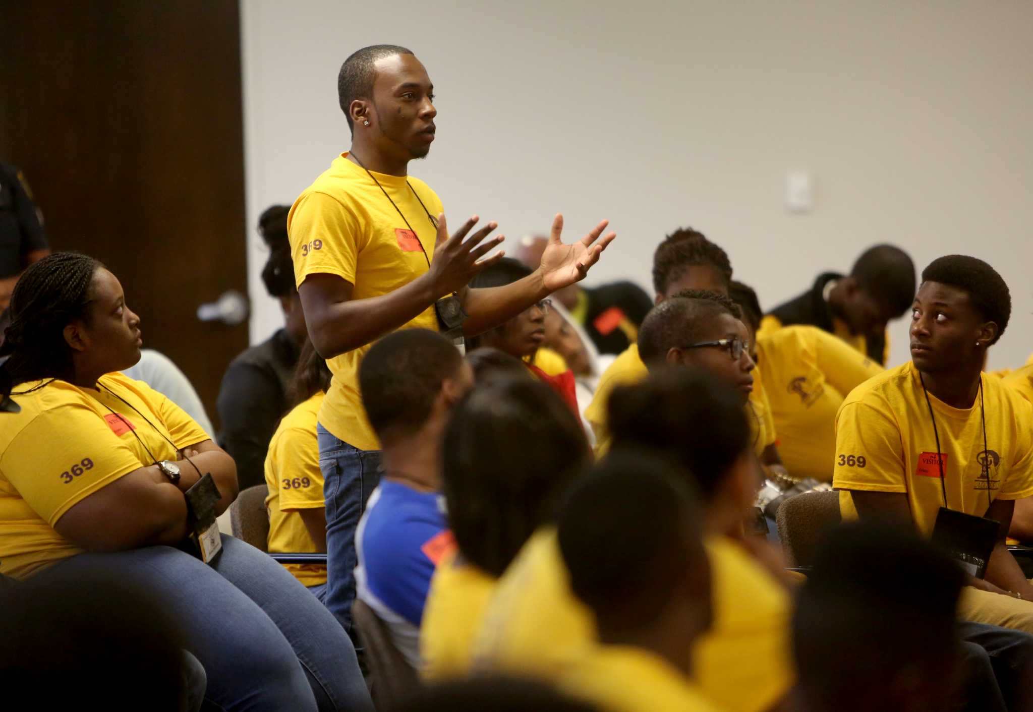 Program aims to reduce 'social distance' between police, youth