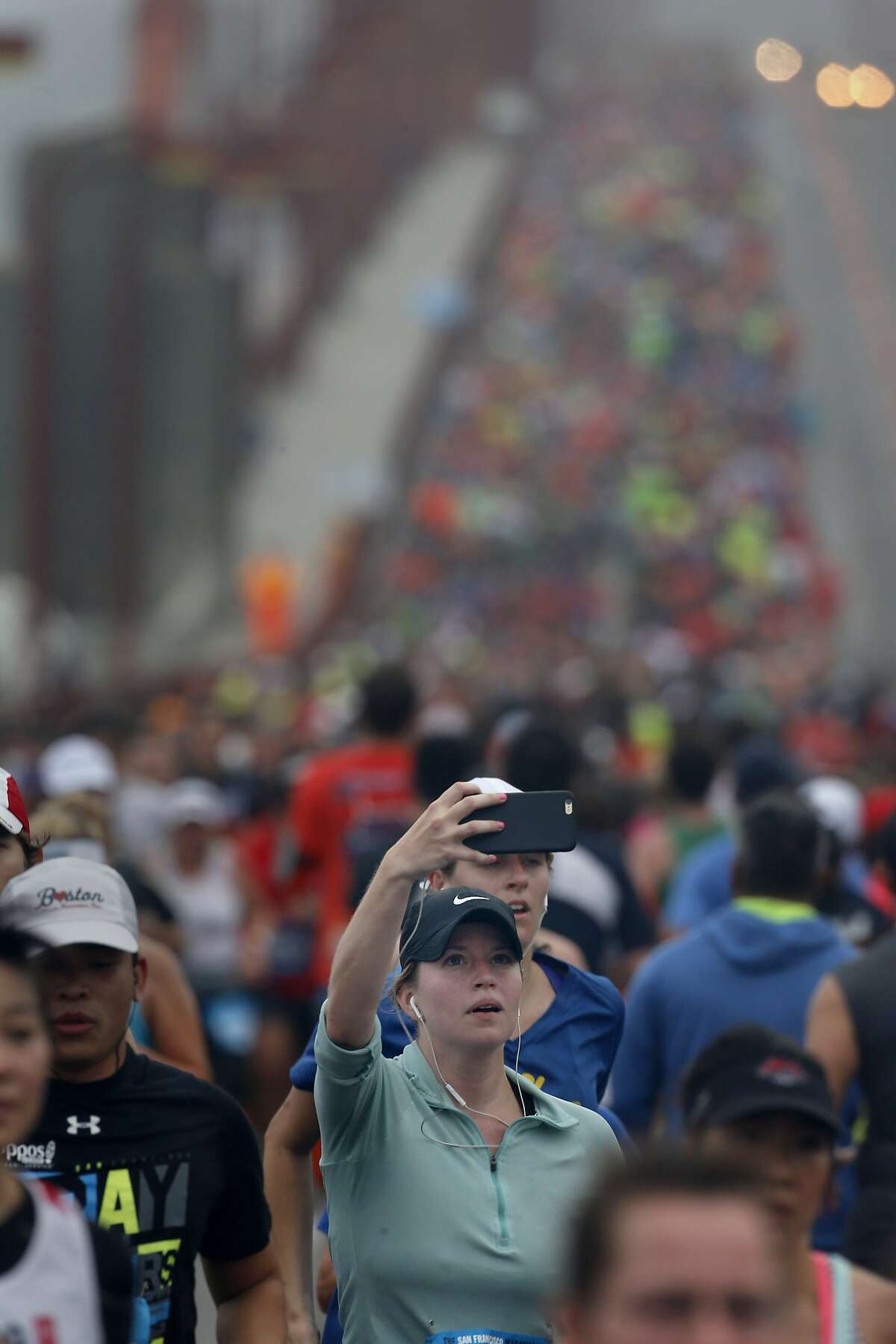 Despite small glitch, S.F. Marathon runs smoothly