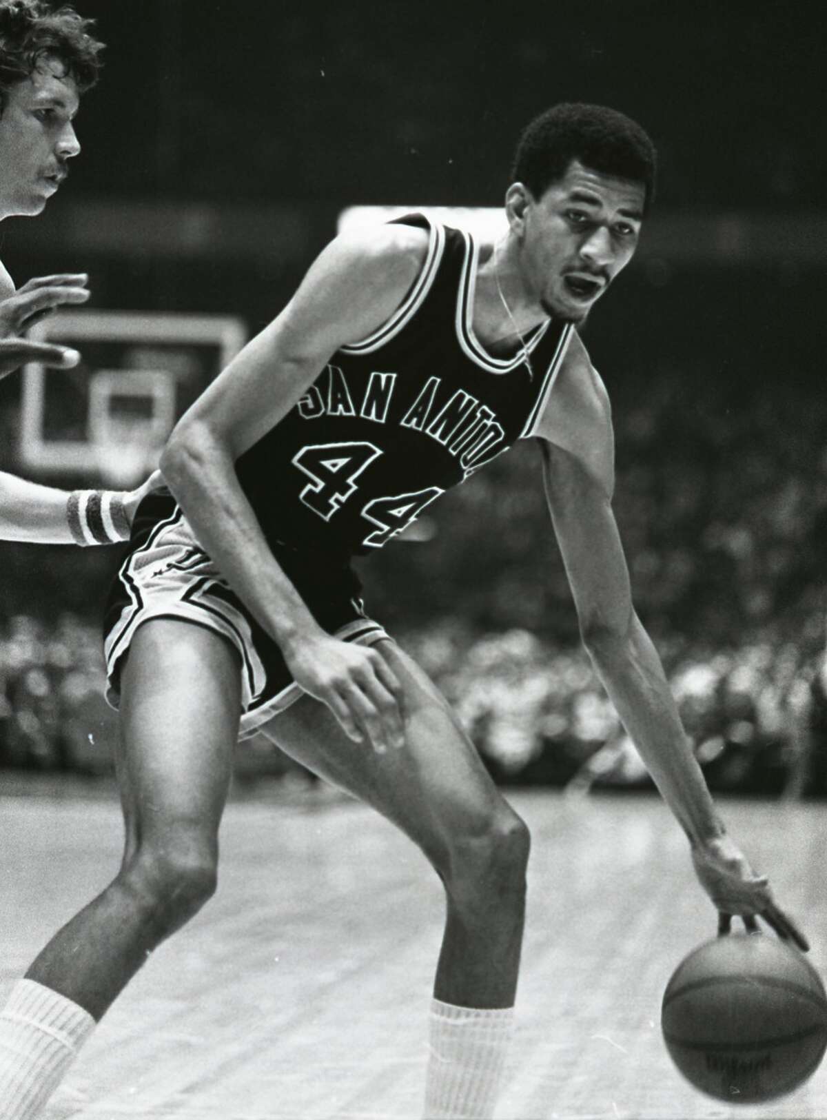 Spurs to honor Hall of Famer George Gervin with 'Iceman Night'