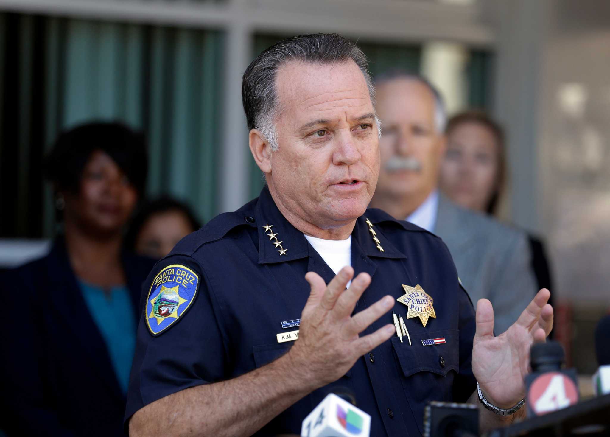 Santa Cruz leaders slam feds over immigration detentions during gang ...