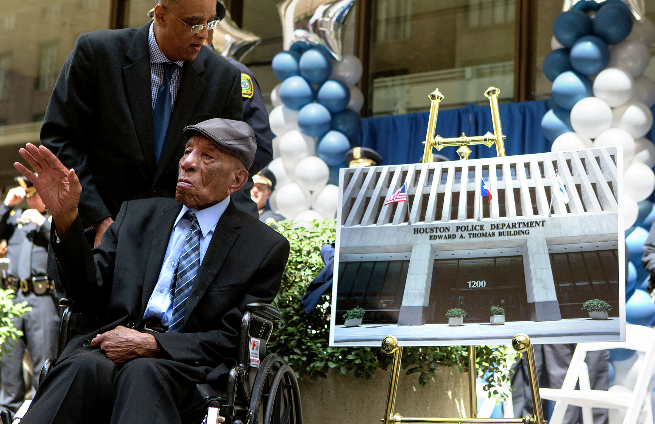 Houston Police legend Edward A. Thomas dies at age 95