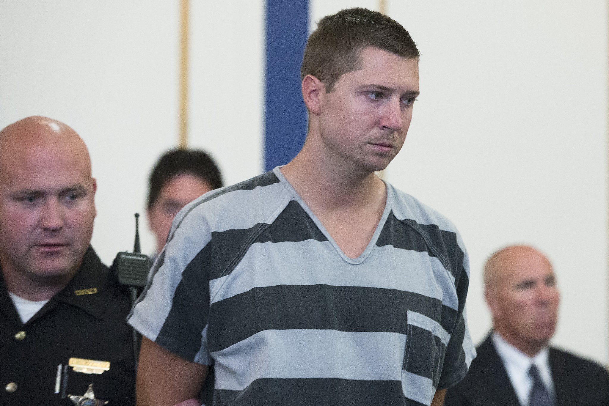 Cincinnati cop pleads not guilty to murder in traffic stop