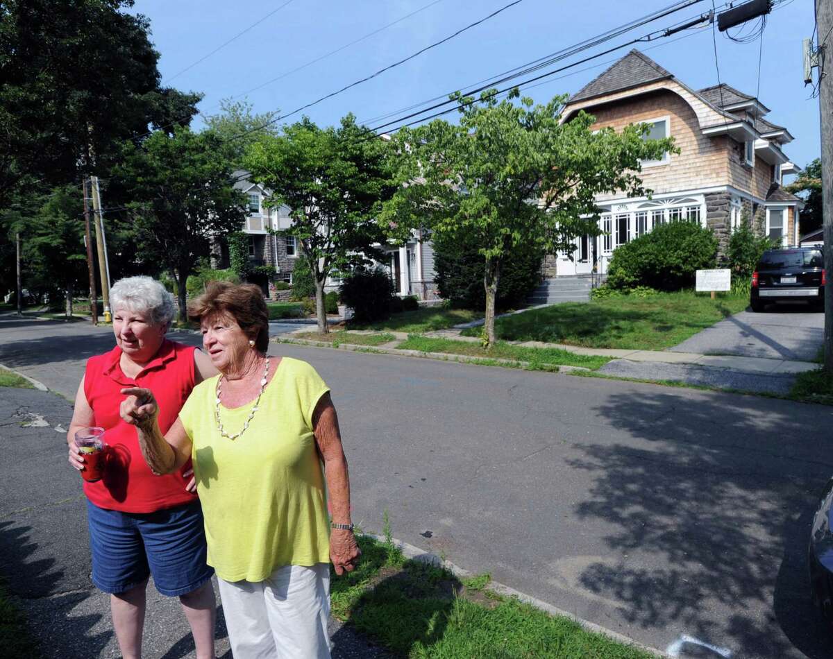 Havemeyer Place faces the future: teardowns and mini-mansions replace ...