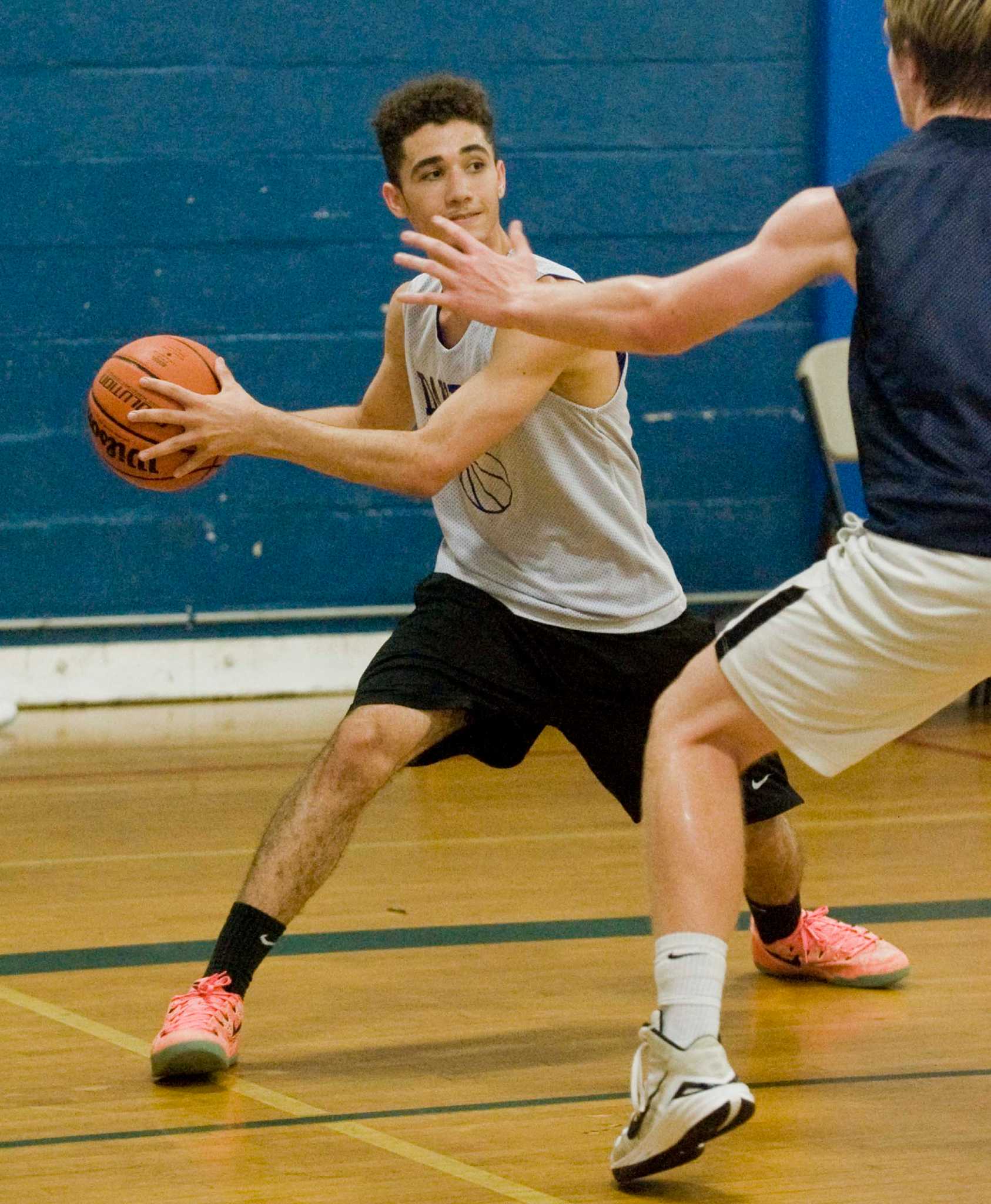 Danbury forces winner-take-all game in War Memorial Basketball League