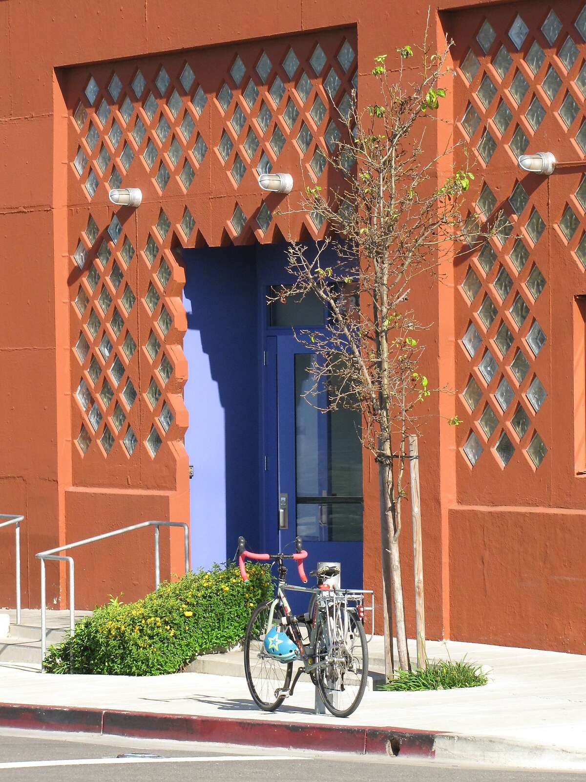 Indigenous architecture of the Berkeley kind