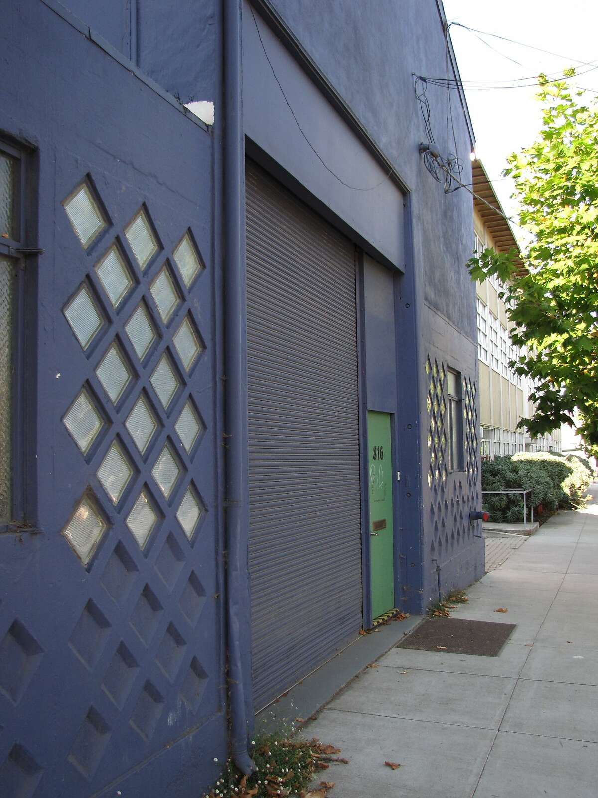 Indigenous architecture of the Berkeley kind