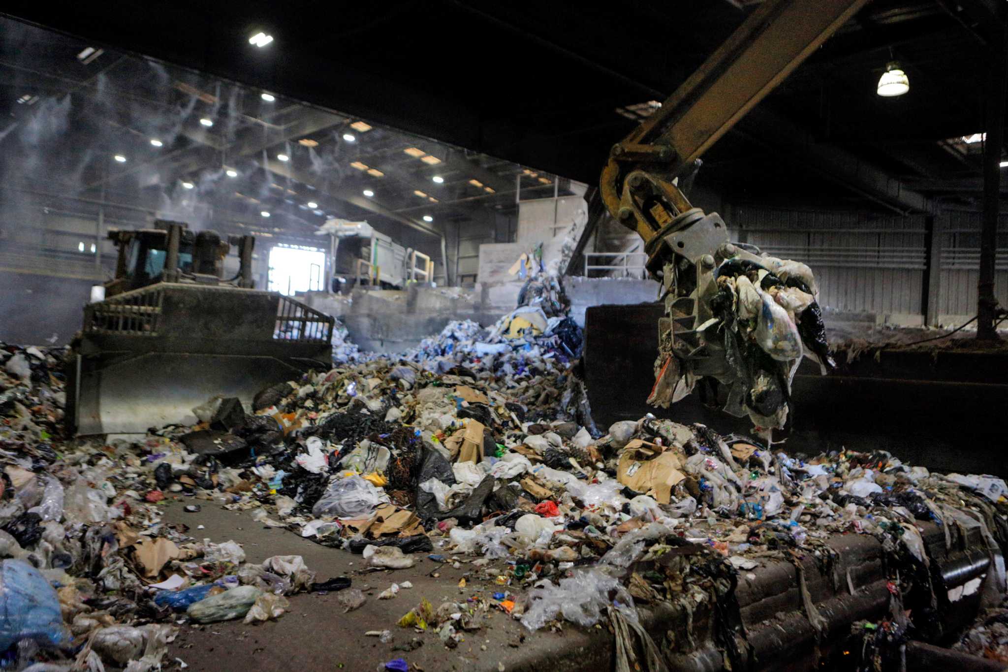 S.F. garbage-dumping contract ignites legal fight