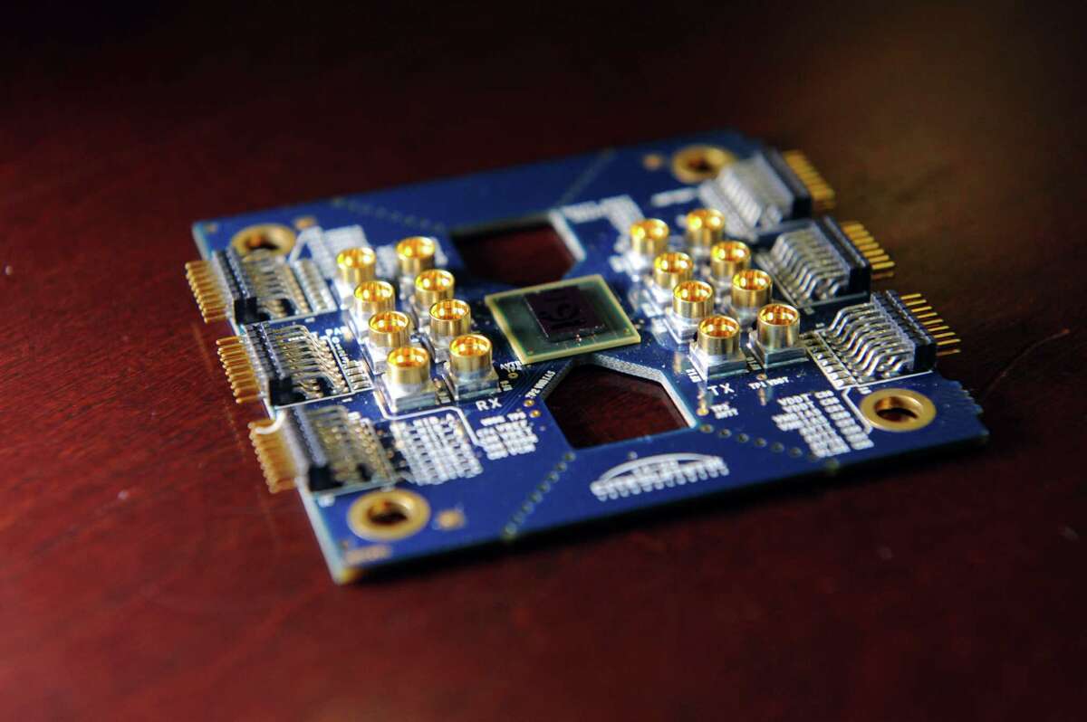 Photonics program in Albany wins $19 million in defense grants