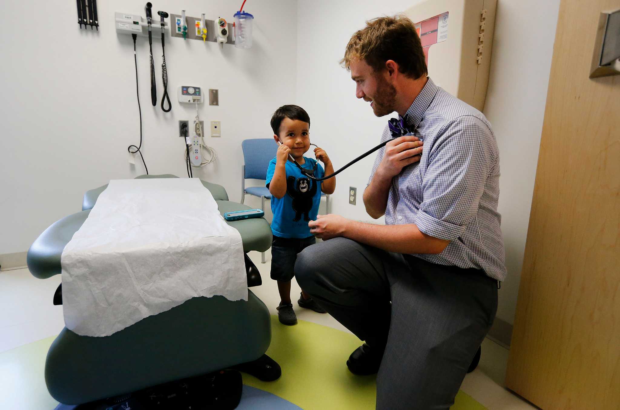 Children’s Hospital building specialty clinic in La Cantera area