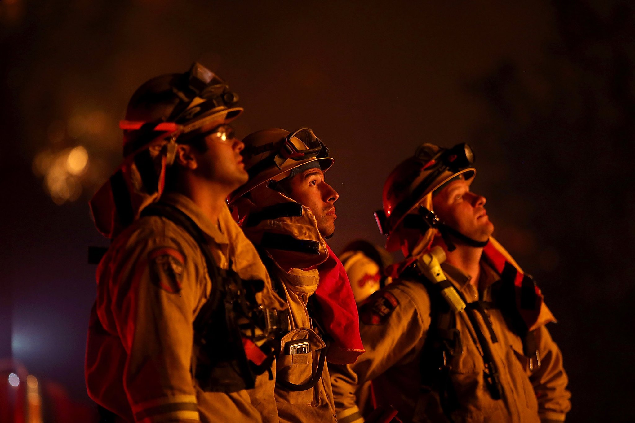 Lake County fire leaps firefighters’ line at Highway 20