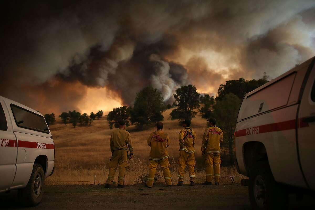 Lake County fire leaps firefighters’ line at Highway 20