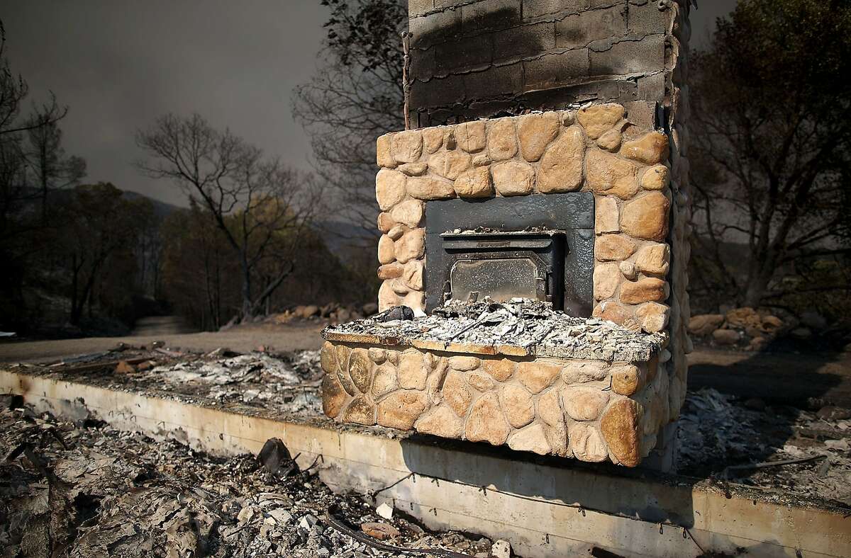 Lake County fire leaps firefighters’ line at Highway 20