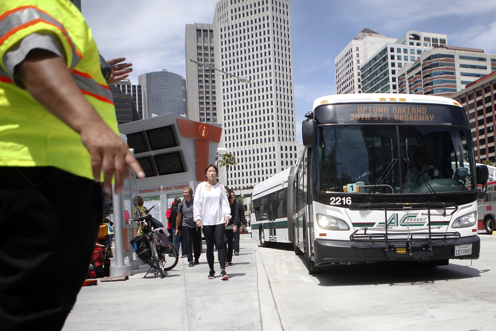 BART’s Transbay Tube reopens on time for Monday morning rush hour