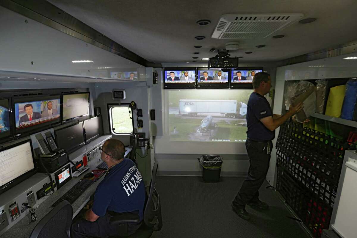 Harris County to be first in nation with public-safety broadband network