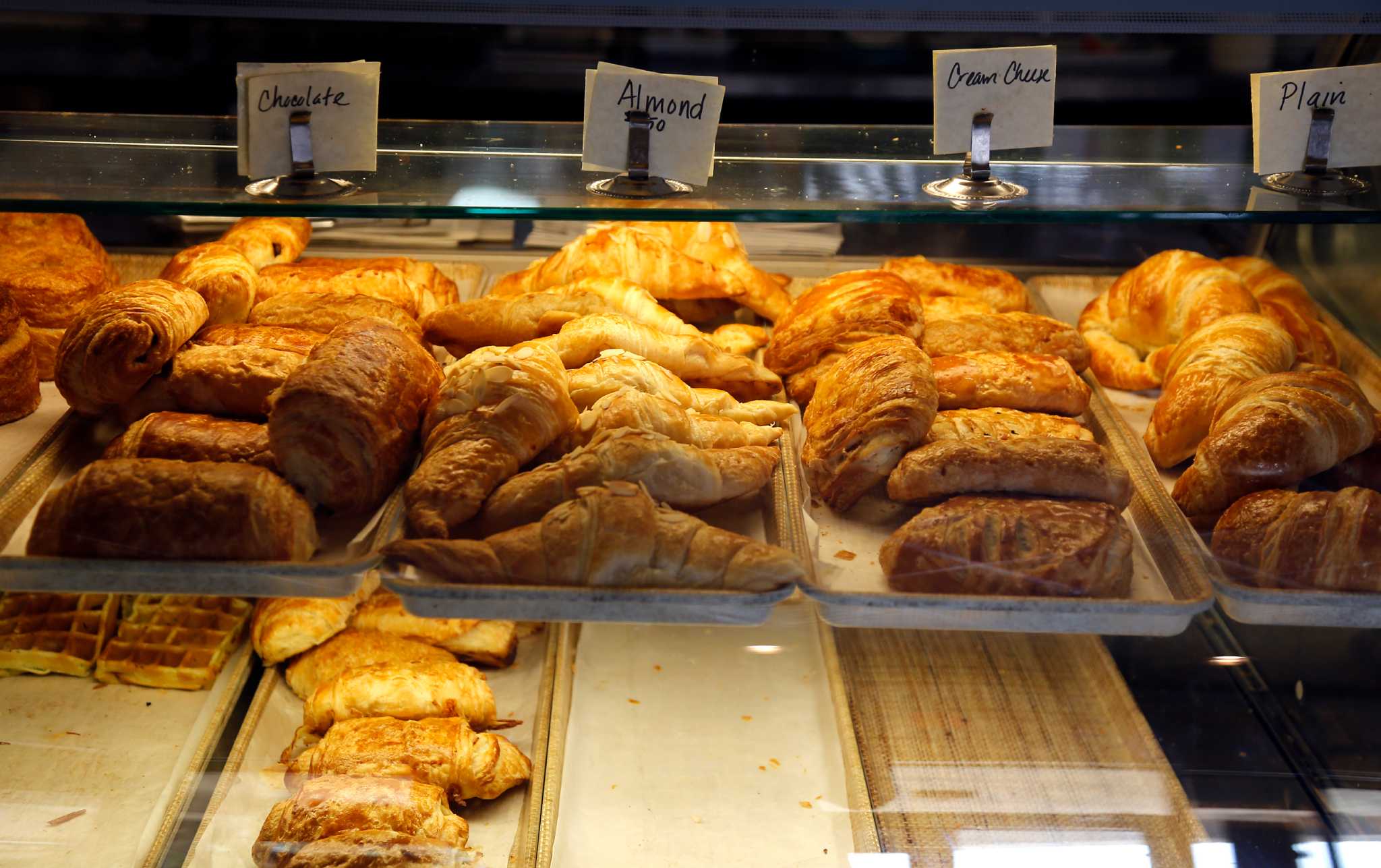 Culinary adventure awaits at Asiatown's Vietnamese bakeries