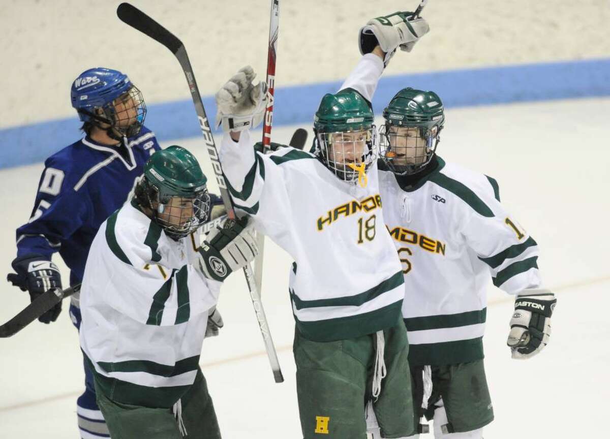 Hamden Ends Darien hockey's Cinderella ride