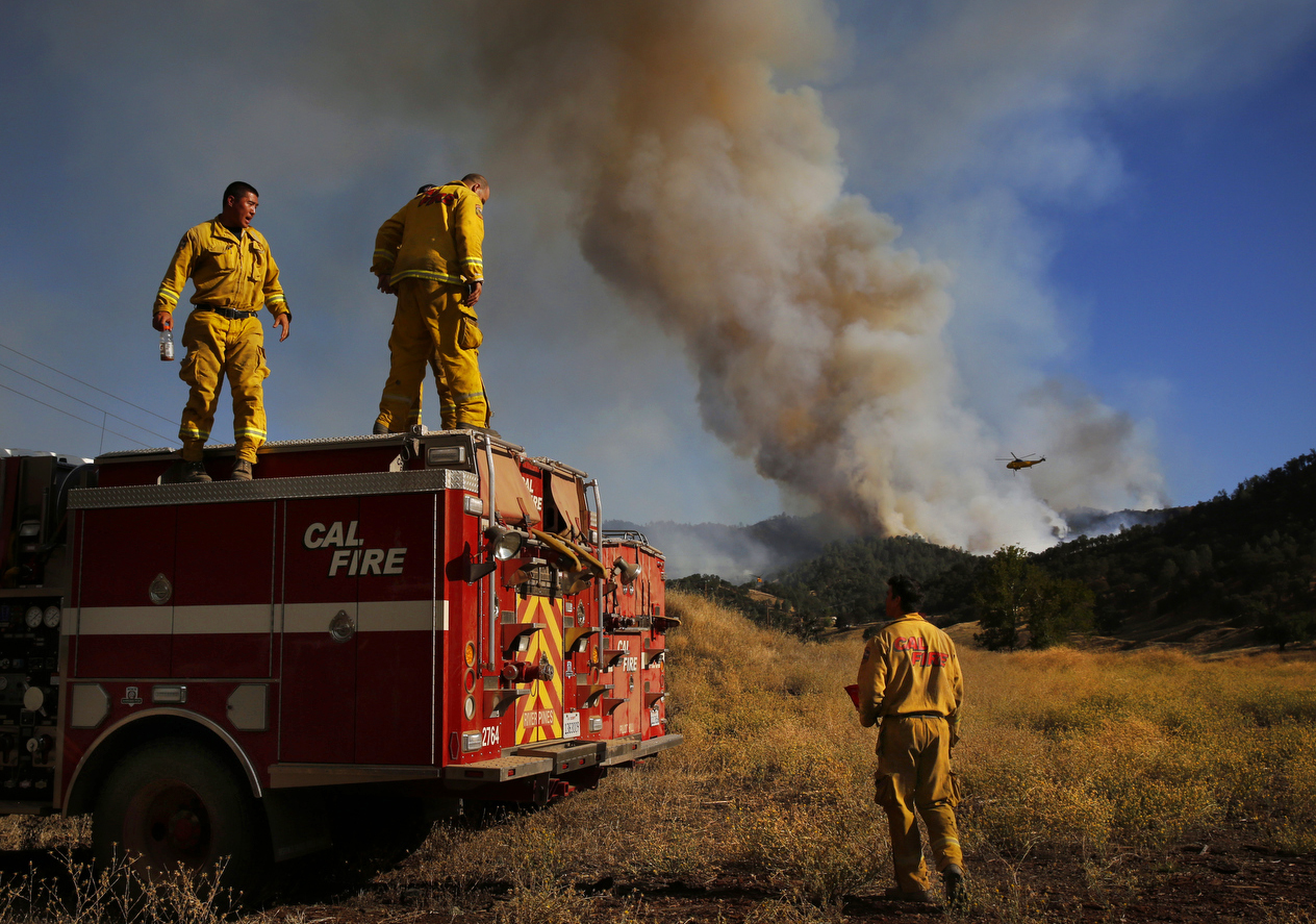 Lake County fire leaps firefighters’ line at Highway 20