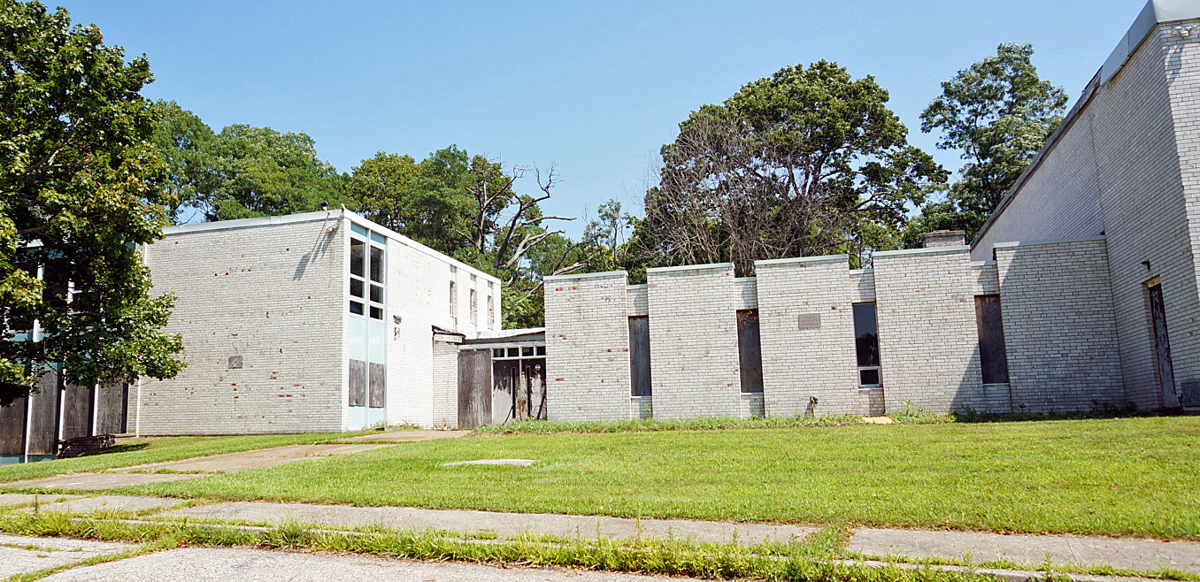 Neighbors aim to trip up Giant Steps expansion plan