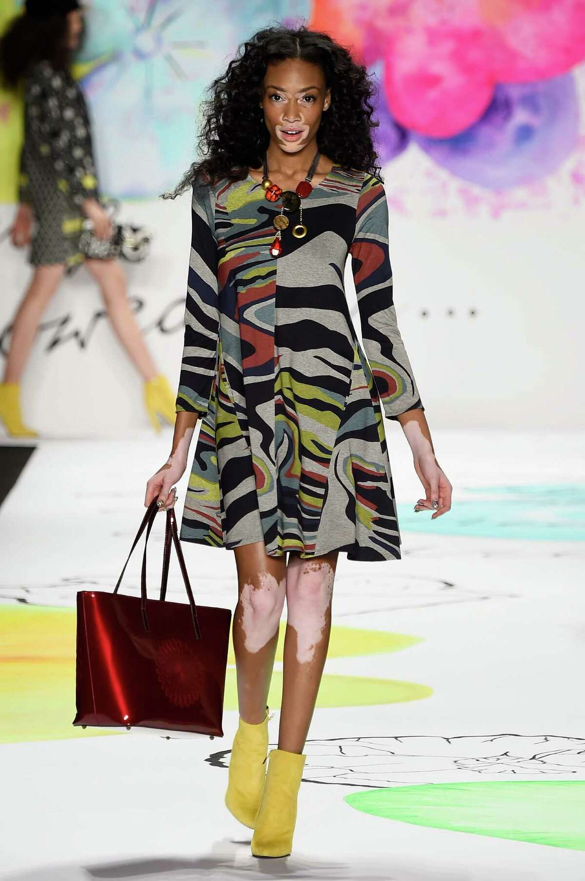 Former Olympic basketball player aims to be world's tallest model