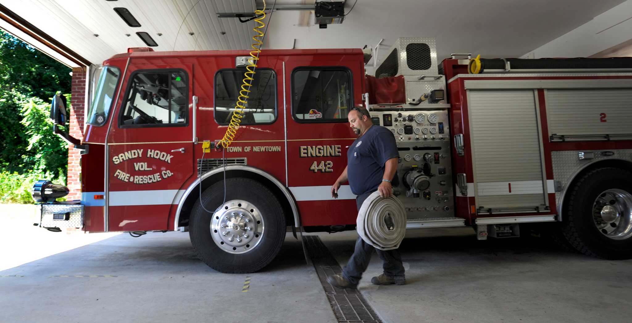 Newtown considers expanding Sandy Hook fire station