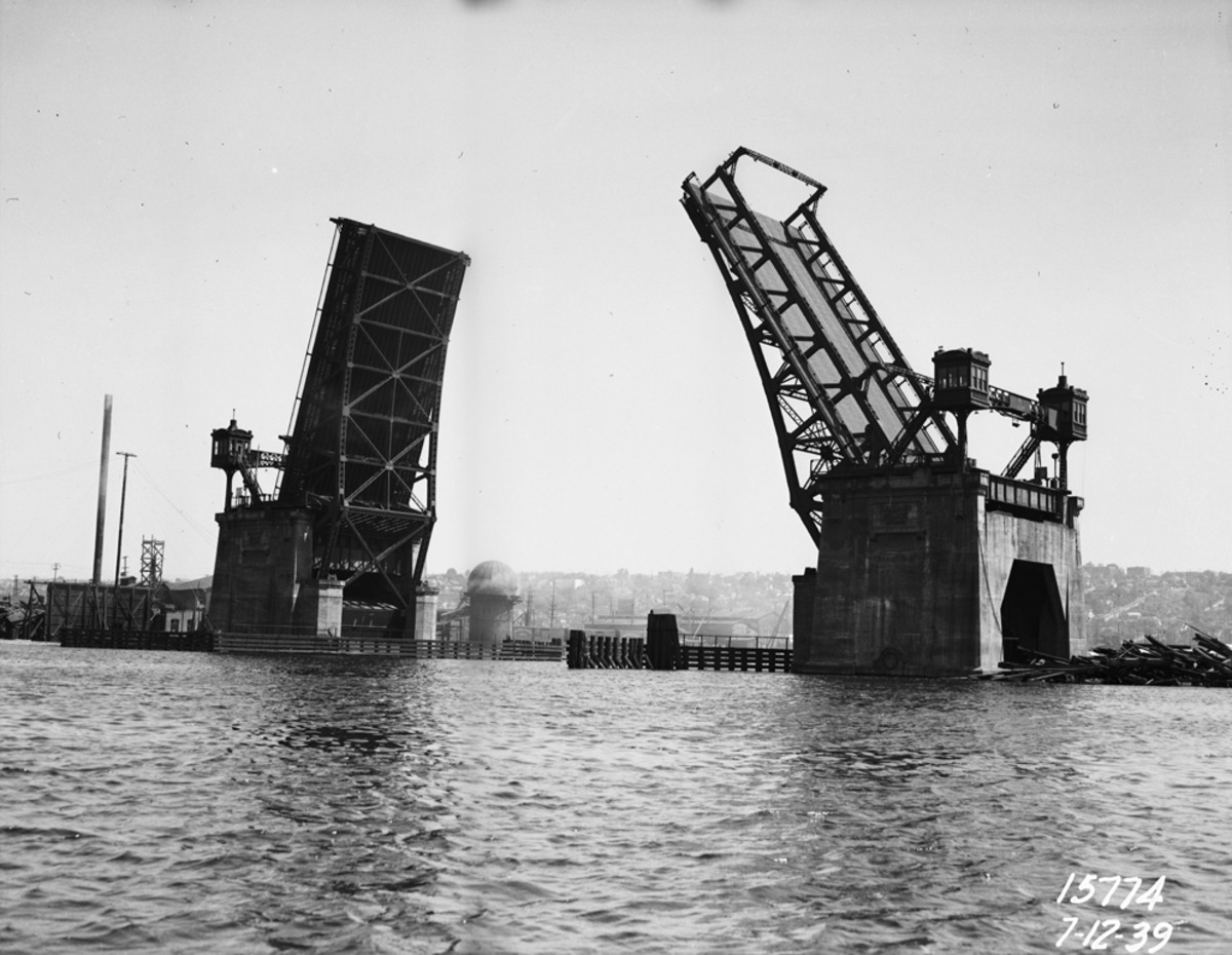 Building Ballard: A photo history