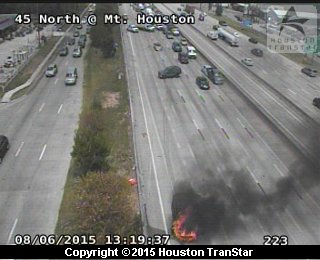 Car fire shuts down North Freeway