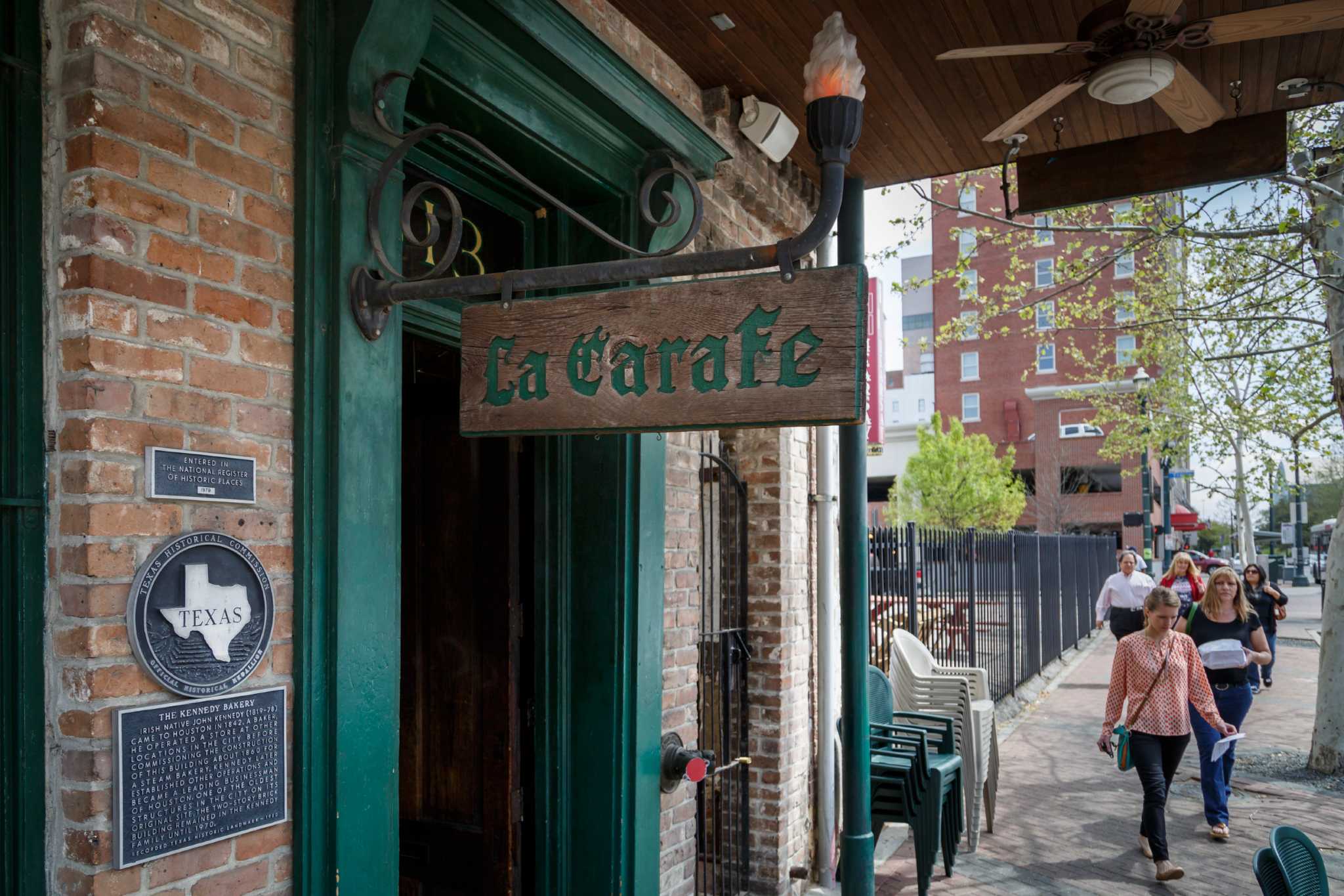 When it comes to pinning down its oldest bar, Houston's memory gets hazy
