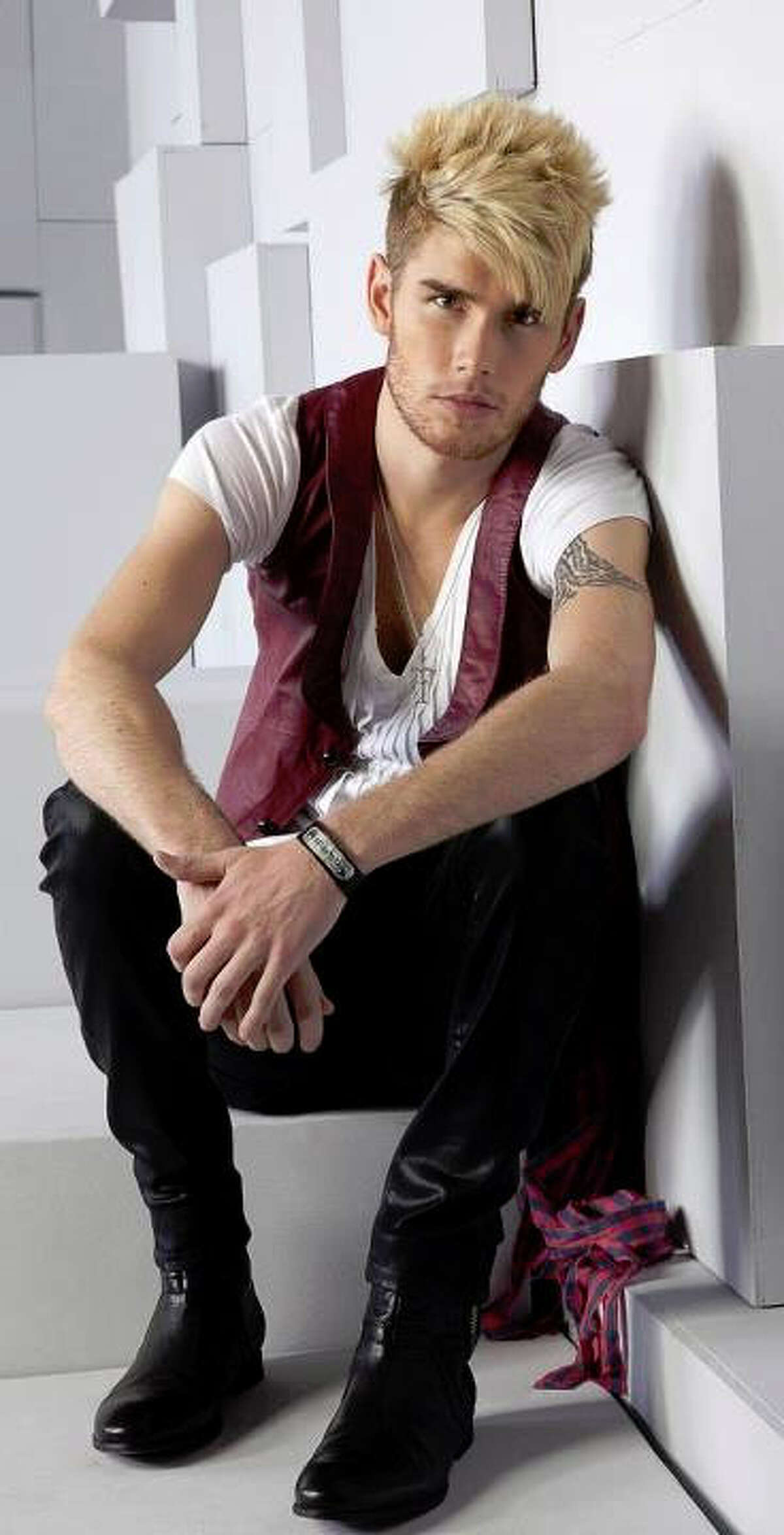 Christian faith is a solid 'Anchor' for Colton Dixon