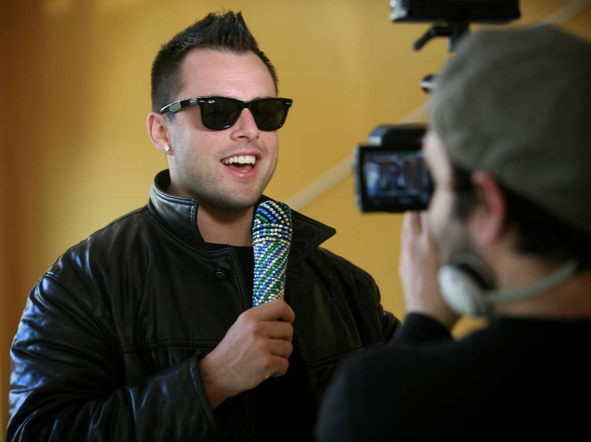 Pete Finch to share his 'hustle' in new documentary