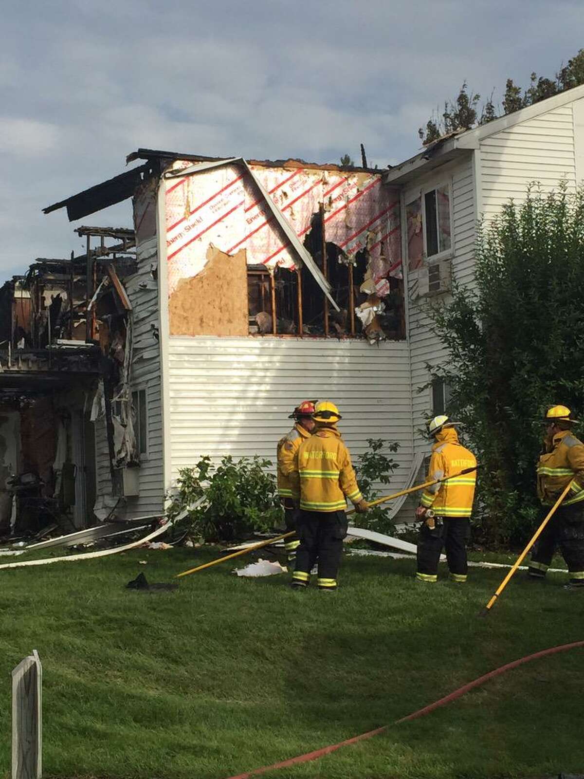 Waterford fire displaces families