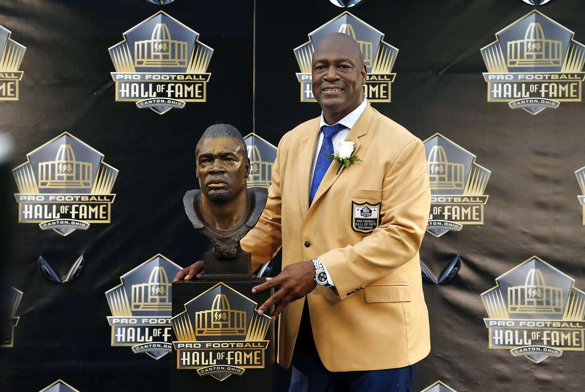 49ers' Charles Haley, Raiders' Tim Brown enter Hall of Fame
