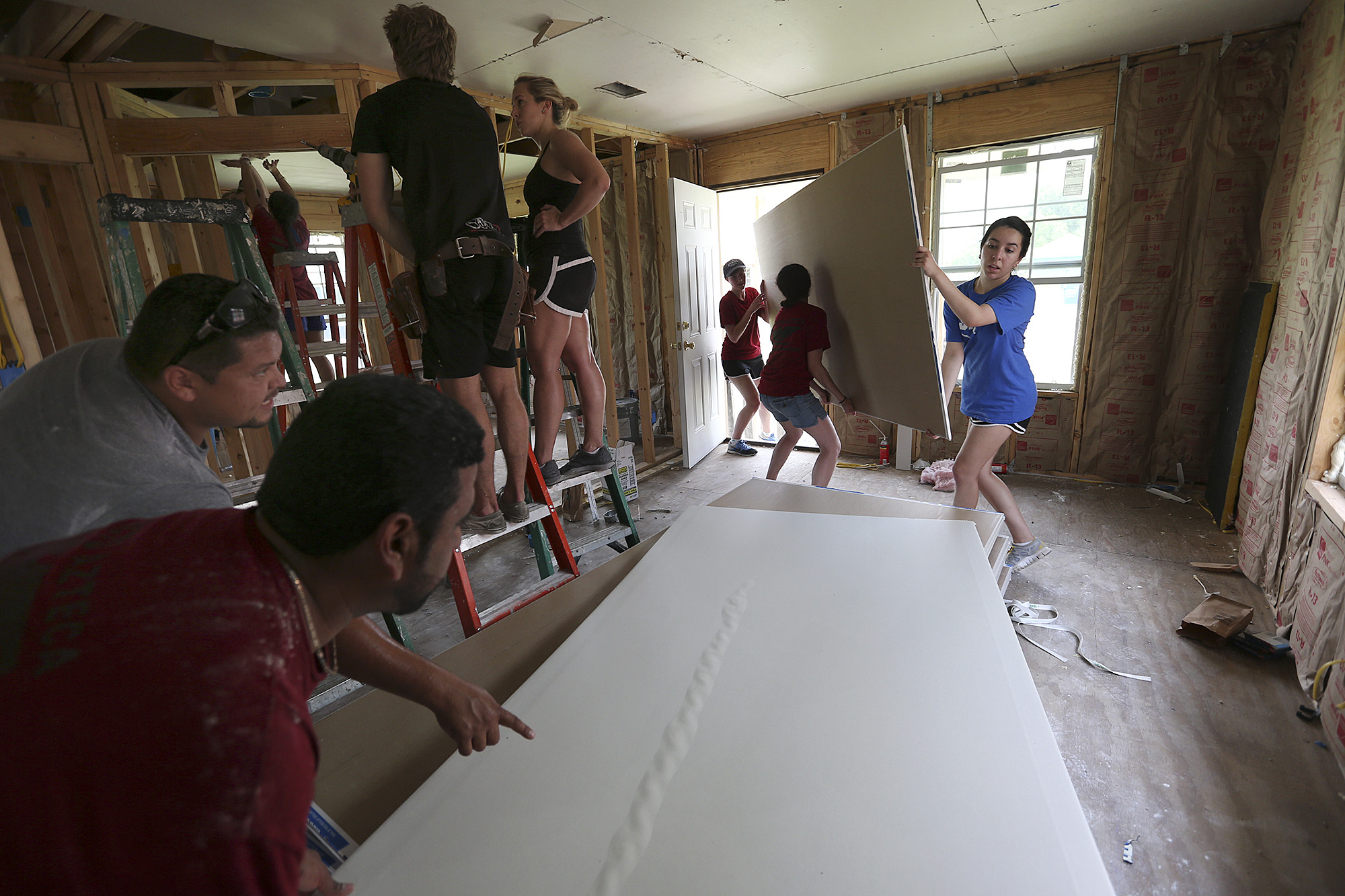 Low-income families slip through cracks of housing rules