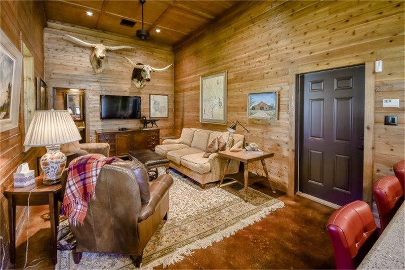 Take a tour of amazing ranches in Texas