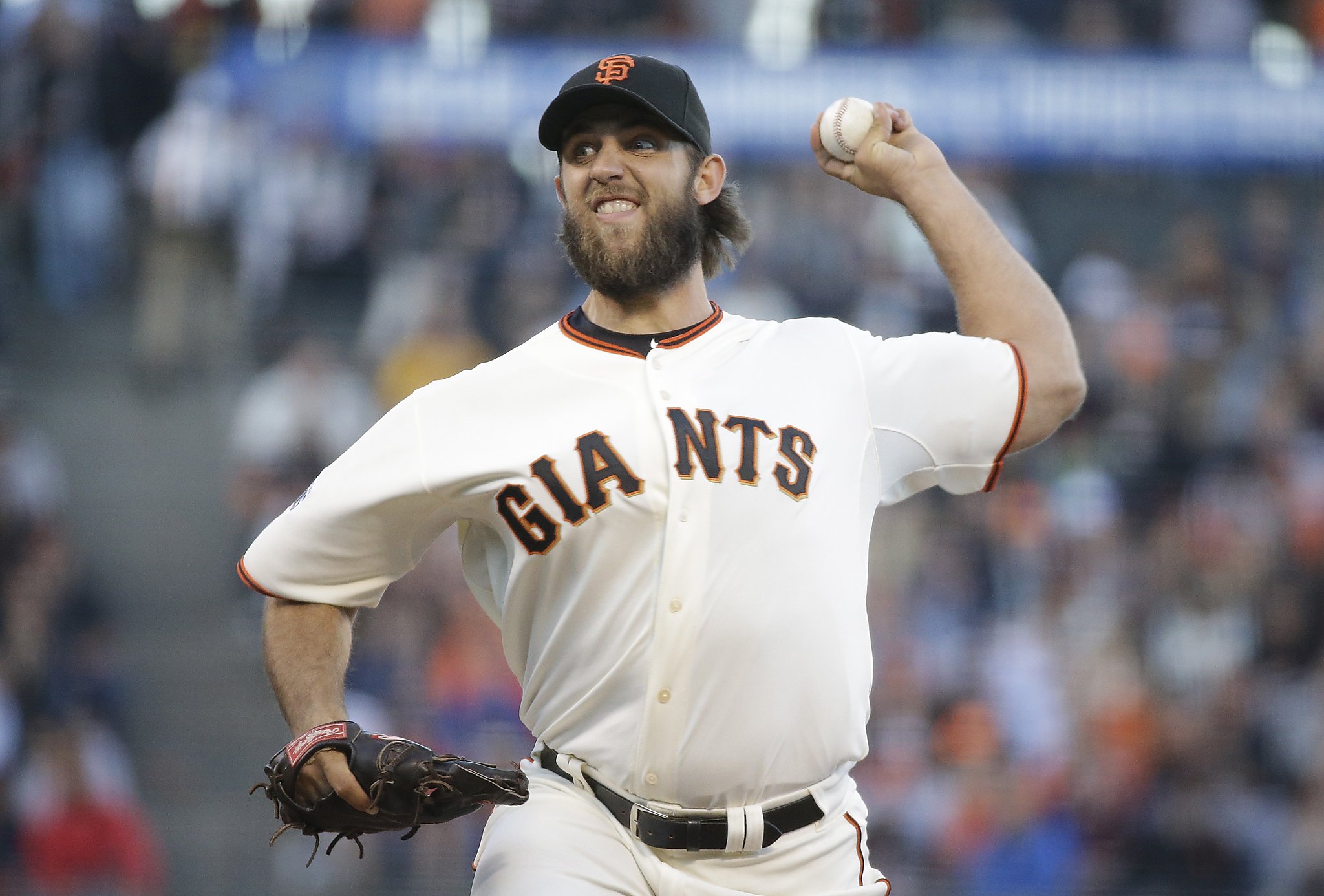 Madison Bumgarner, Brandon Belt pace Giants’ 3-1 win
