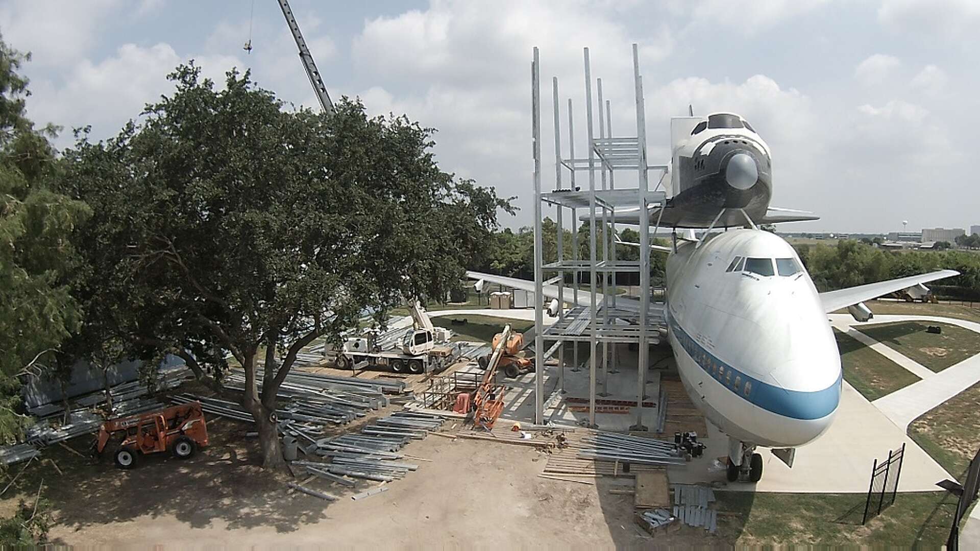 Space Center Houston announces opening date for shuttle experience