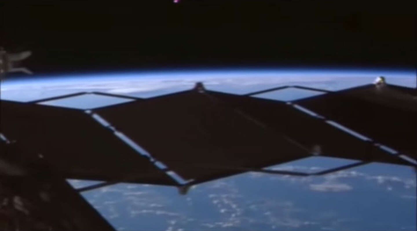 Mysterious purple glow in space station feed suggests alien observers
