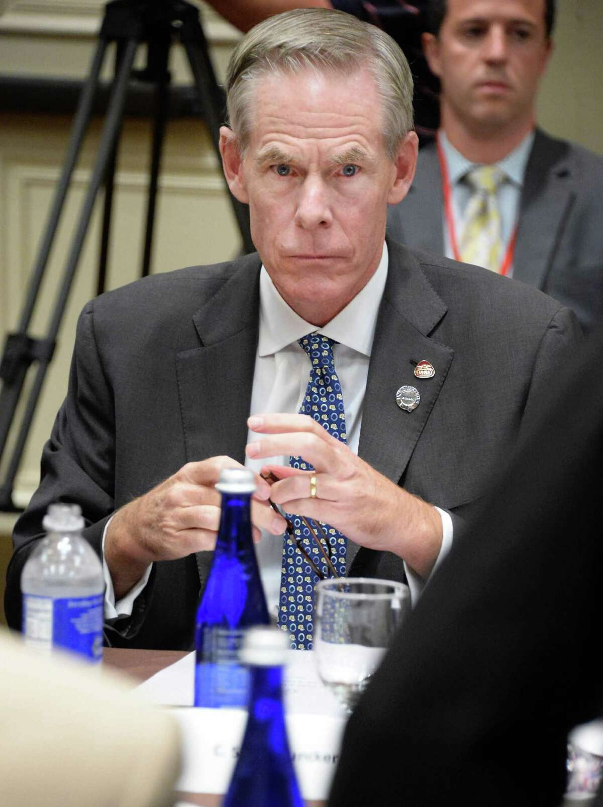 It's a man's world on NYRA board