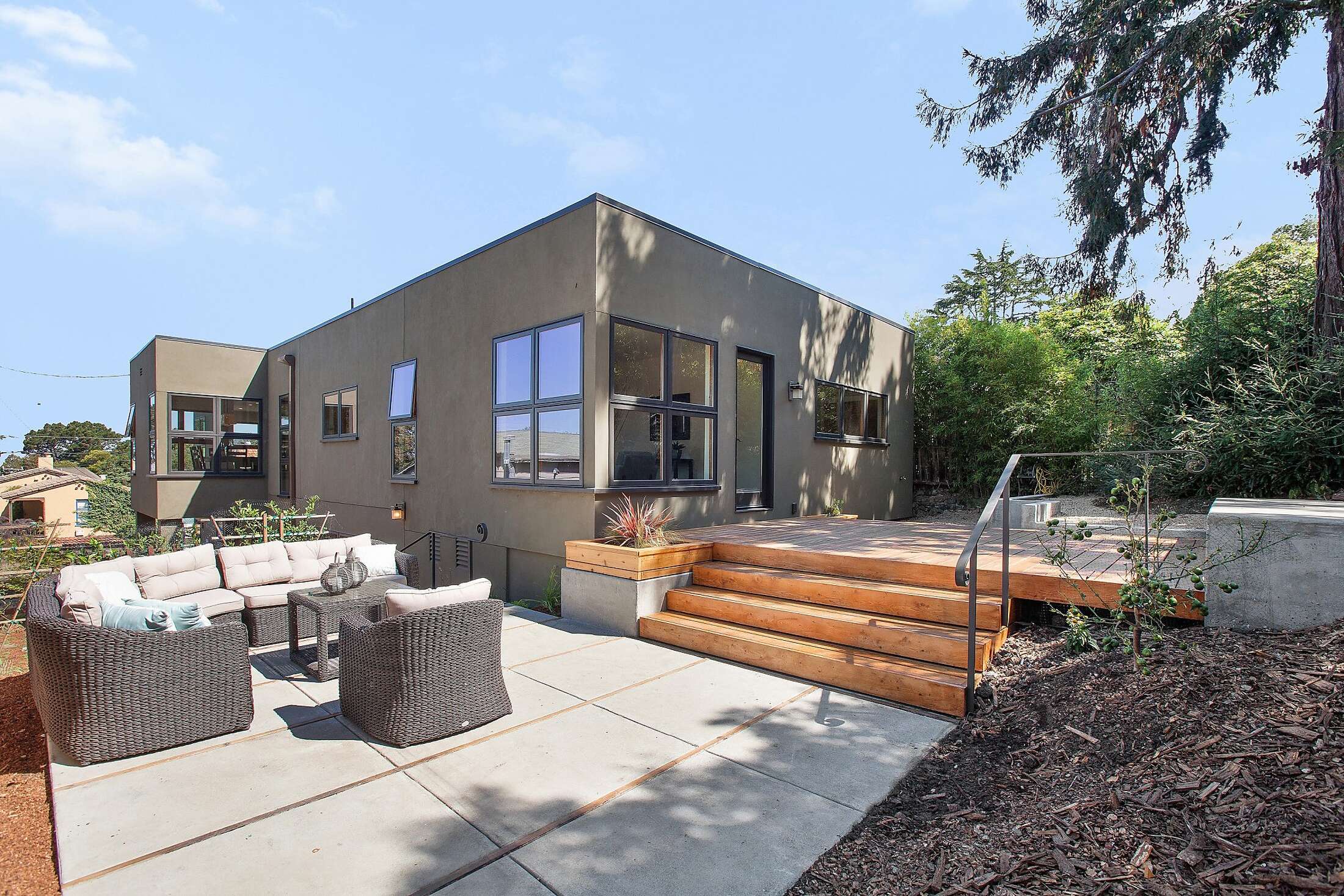 Hillside Berkeley home completely rebuilt