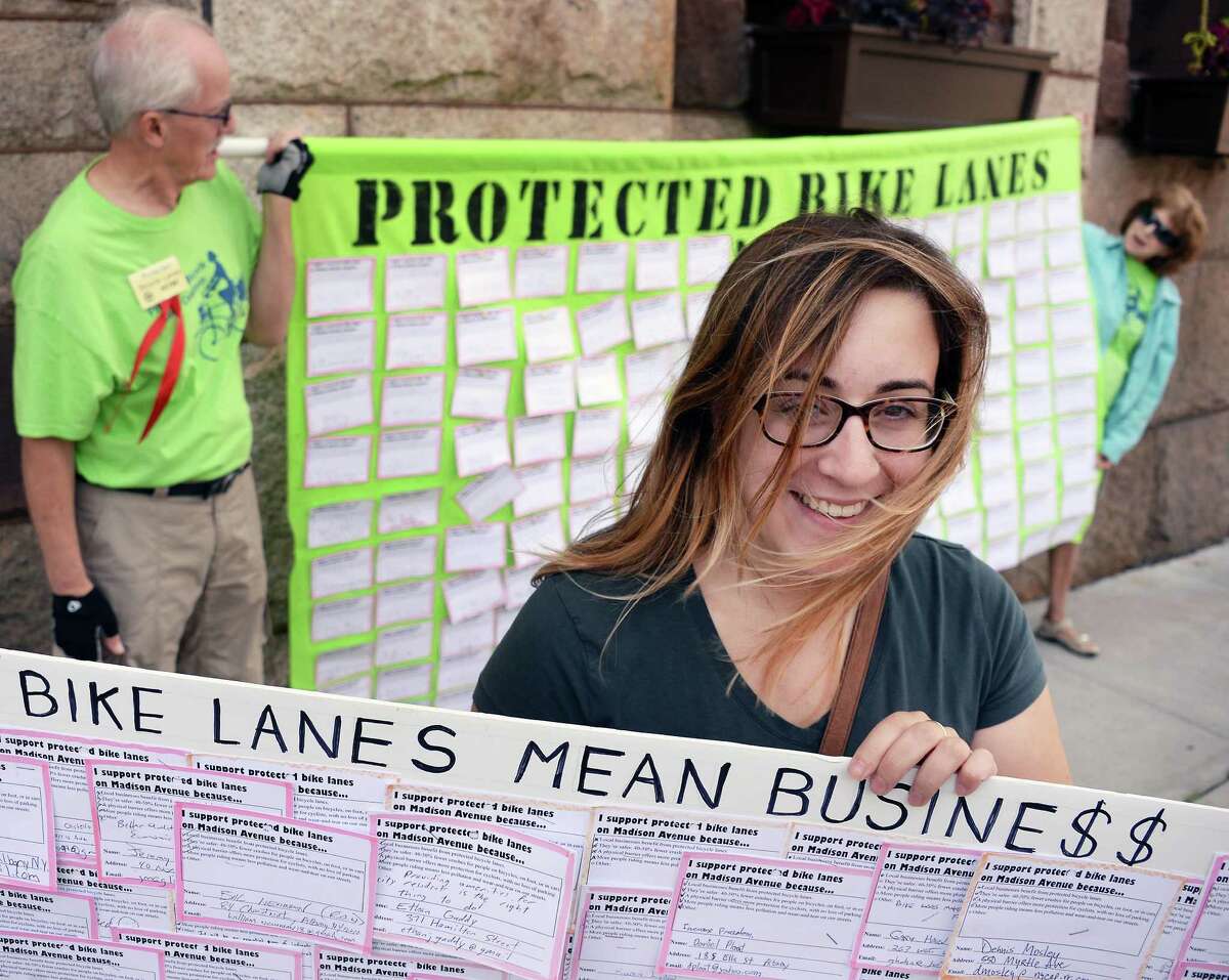 Bike-lane advocates rally in Albany