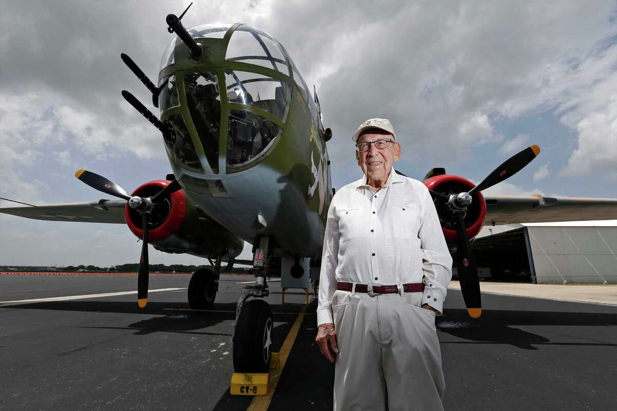 Seventy years after V-J Day, a great war fades away