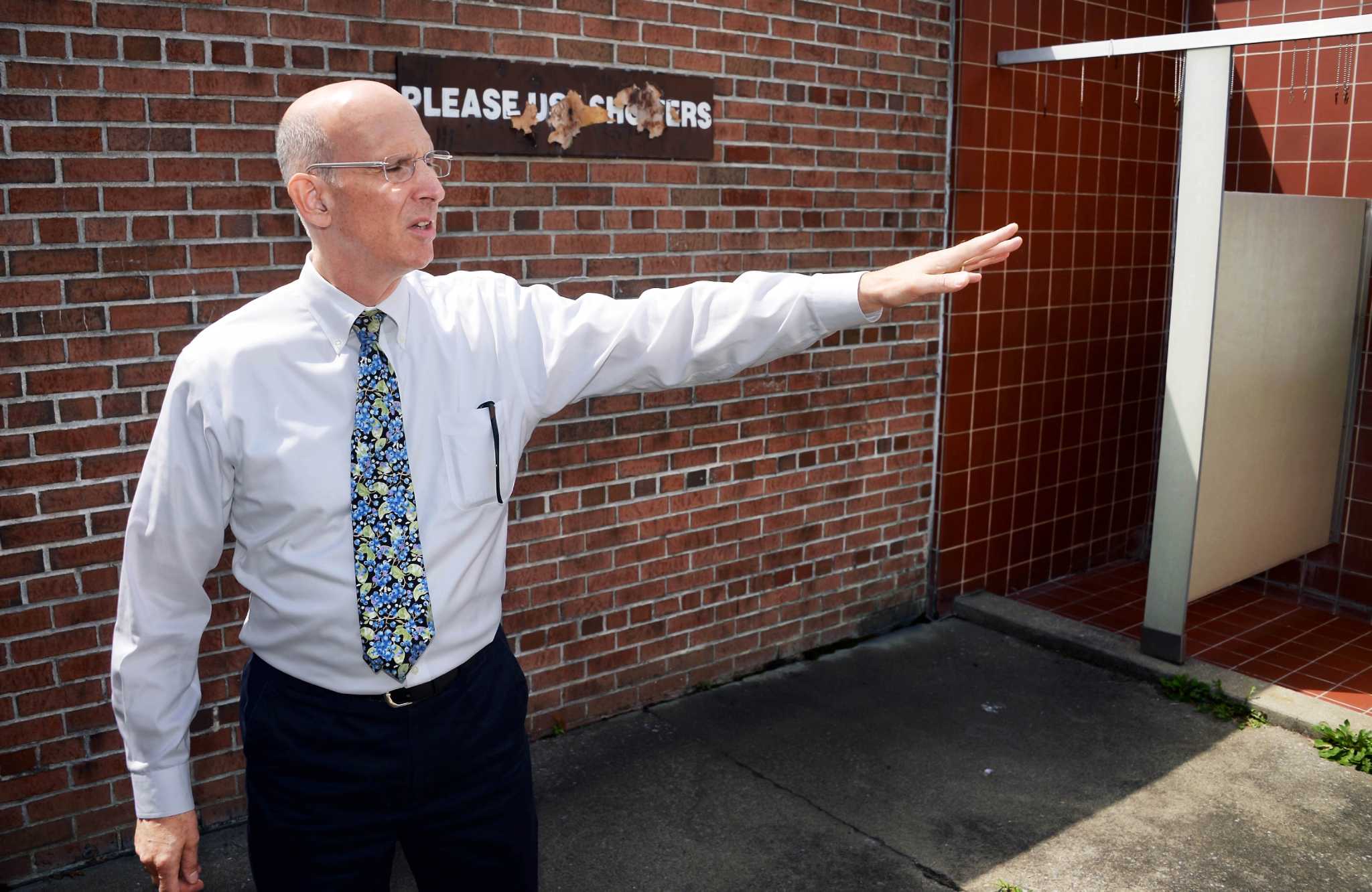 Rivalry over Peerless Pool escalates