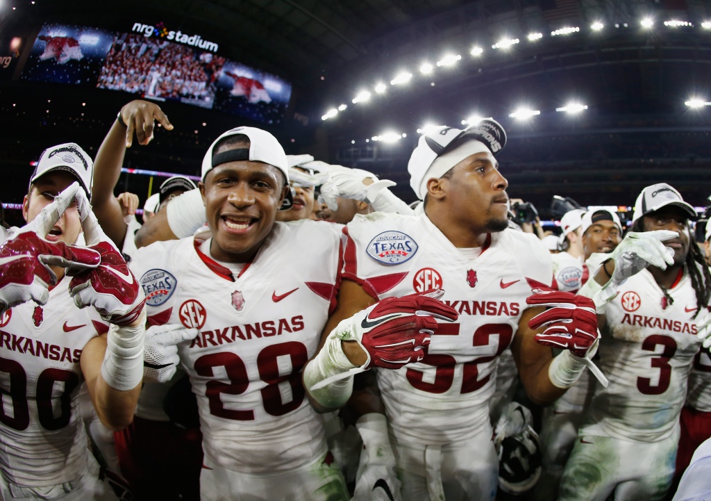 Game-day watch parties: here are where the alumni gather