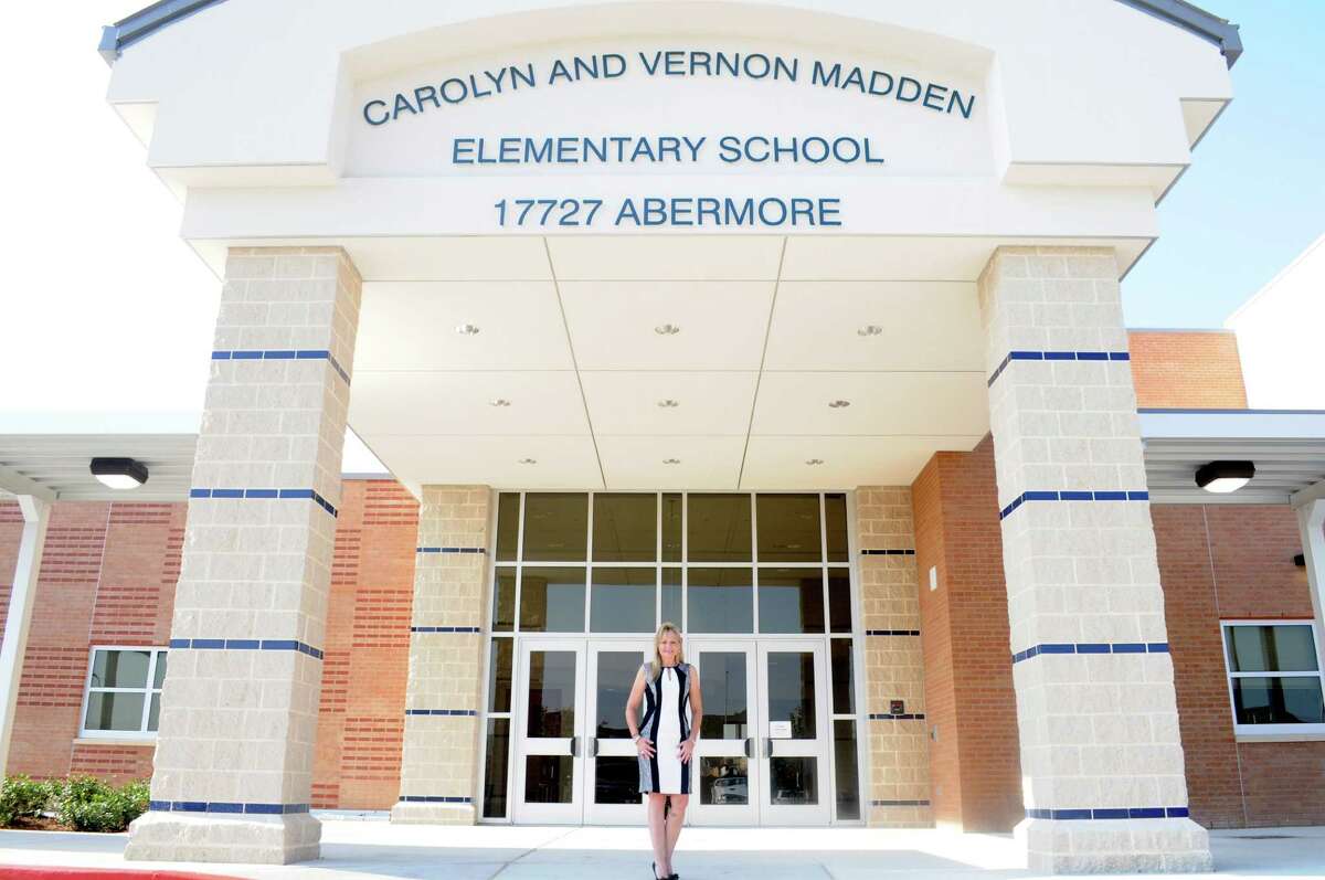 FBISD opens elementary, upgrades technology