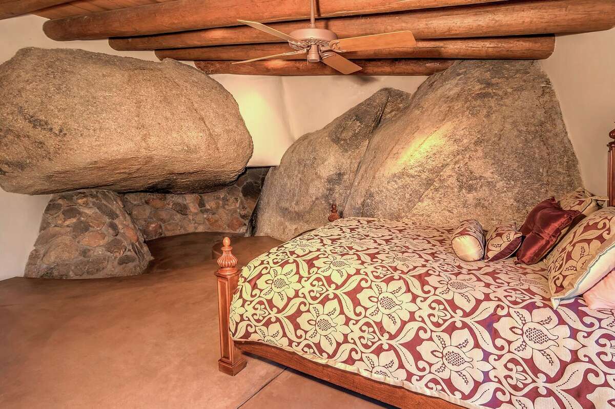 The 'Boulder House' in Arizona is an archaeological wonder