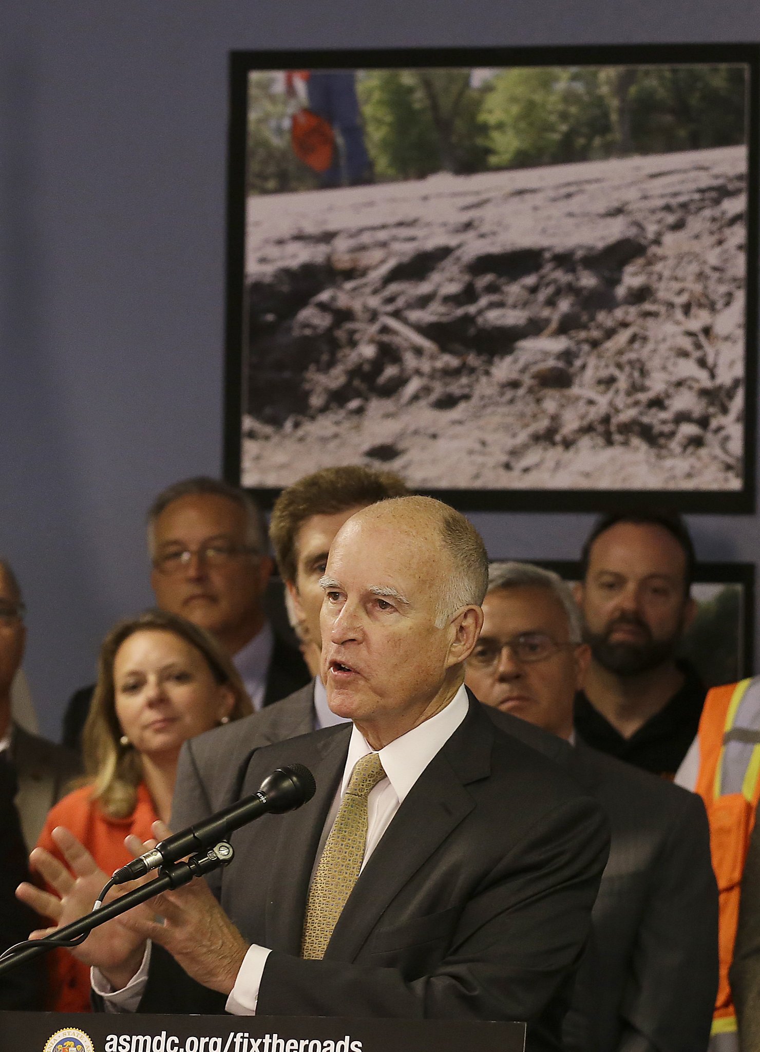 Politi-speak: Talk a lot, say little