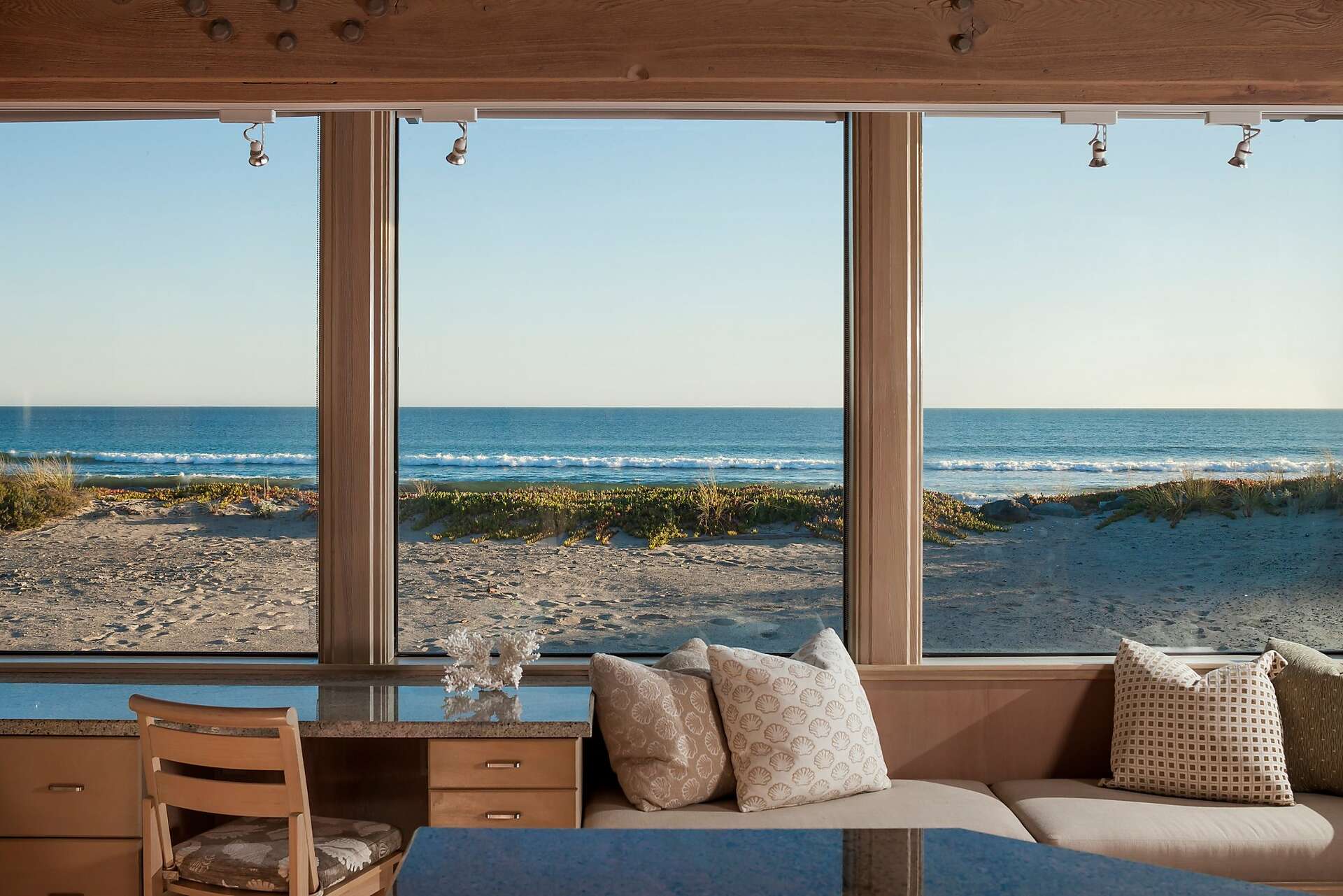 Hamptonesque style comes to Stinson Beach